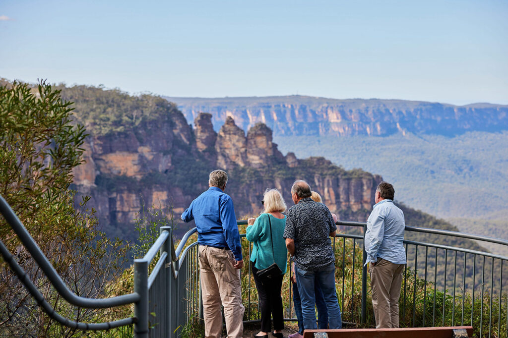 12 Day City, Rock & Reef – Sydney, Red Centre & Great Barrier Reef | ANZCRO